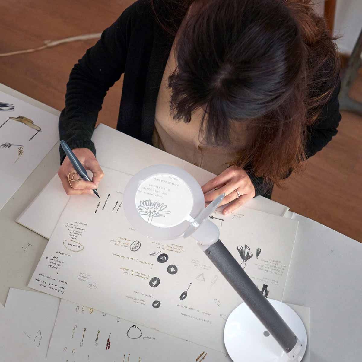 Daylight Halo Go Rechargeable Magnifying Table Lamp | Jerry's Artarama