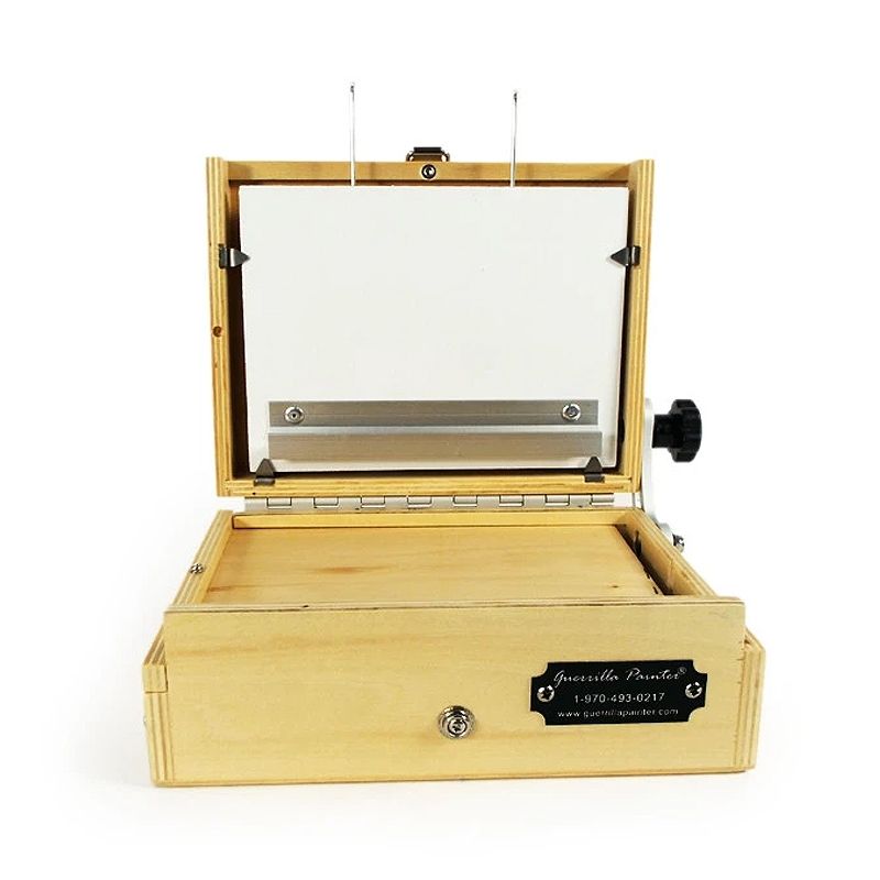 Guerrilla Painter Slip-In Easel 6x8" for Thumbox | Jerry's Artarama